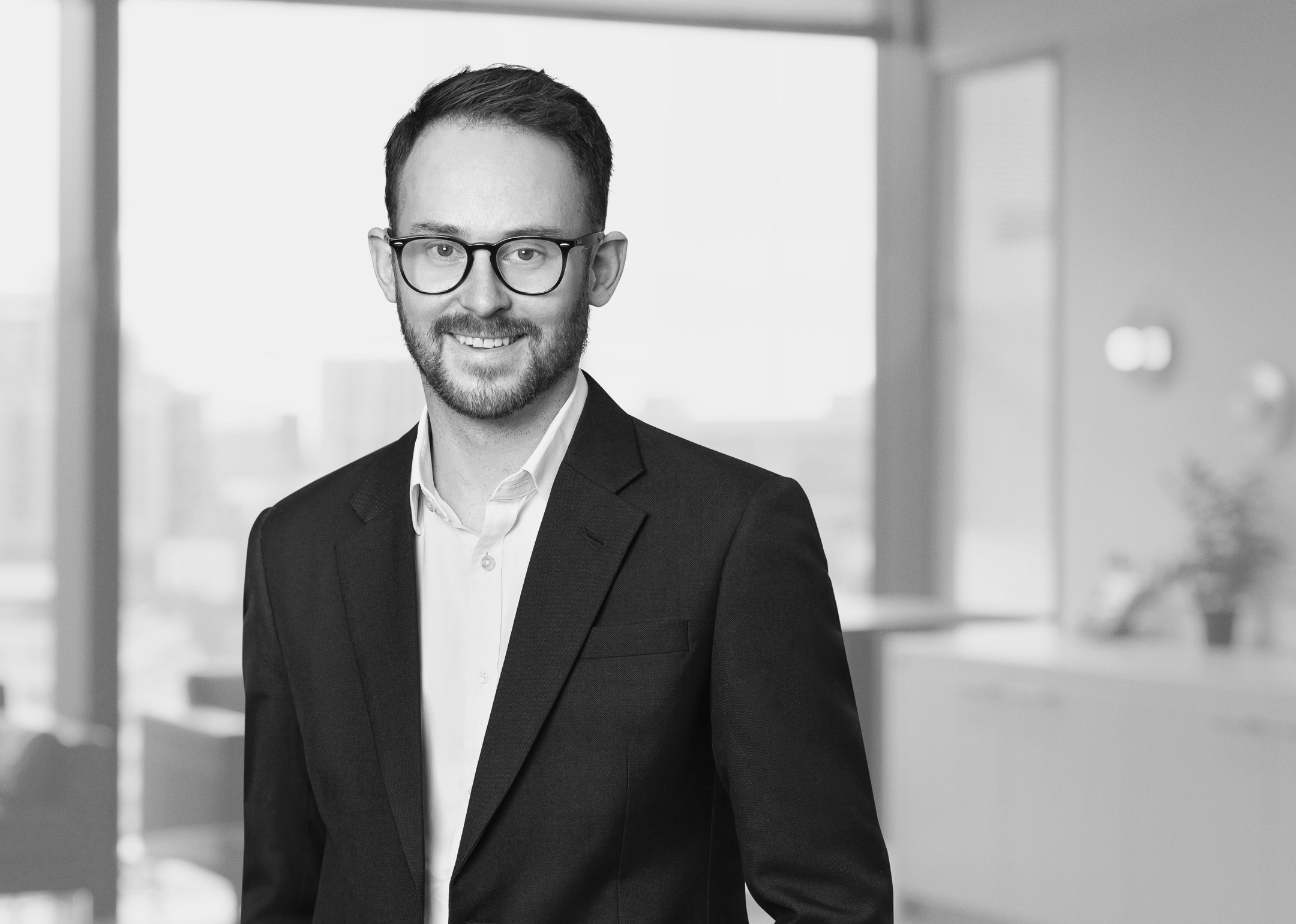 Simon Ellis, Partner, Investment Management & Private Equity | Akin ...