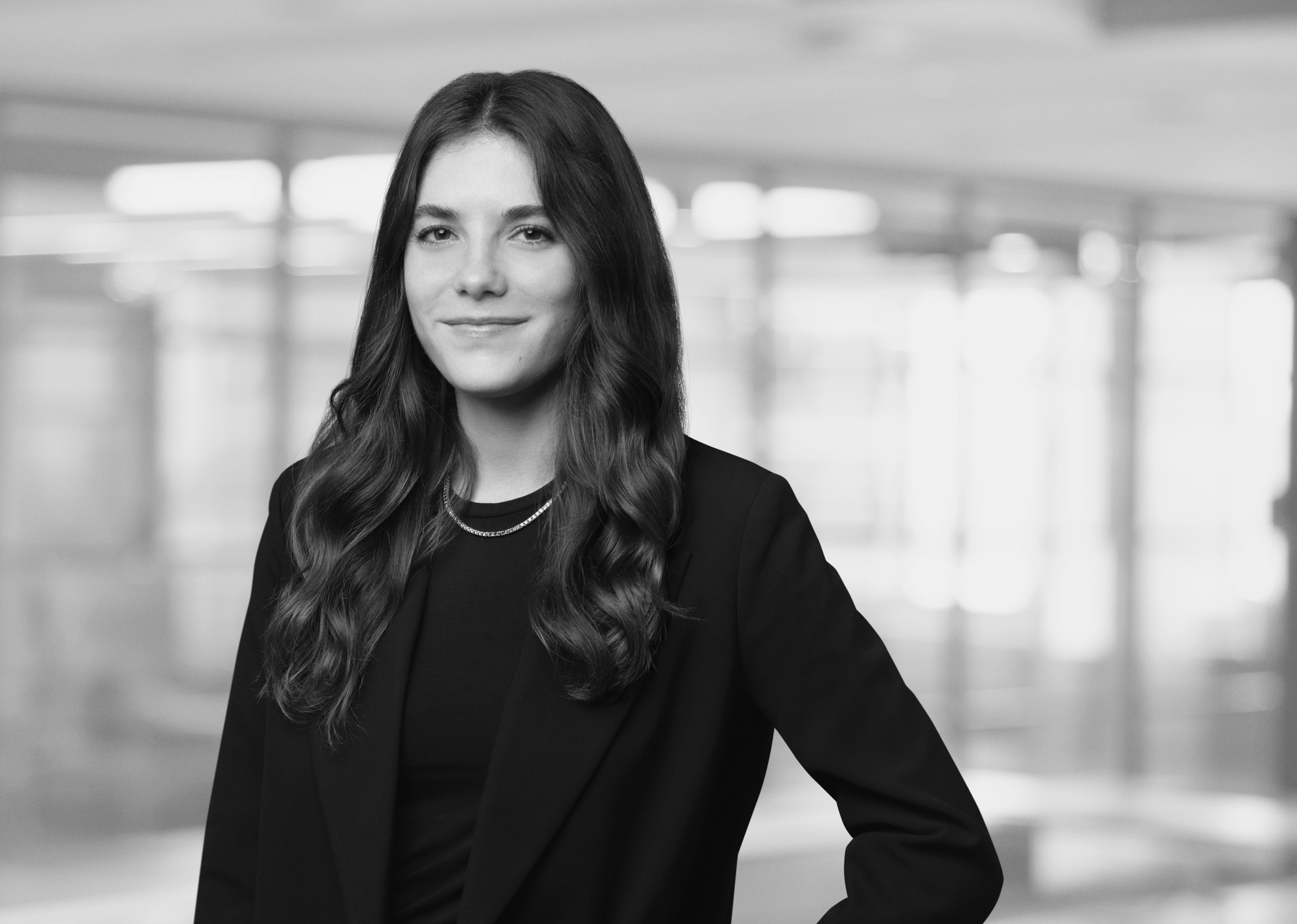 Lauren E. Huennekens | Akin Gump Strauss Hauer & Feld LLP