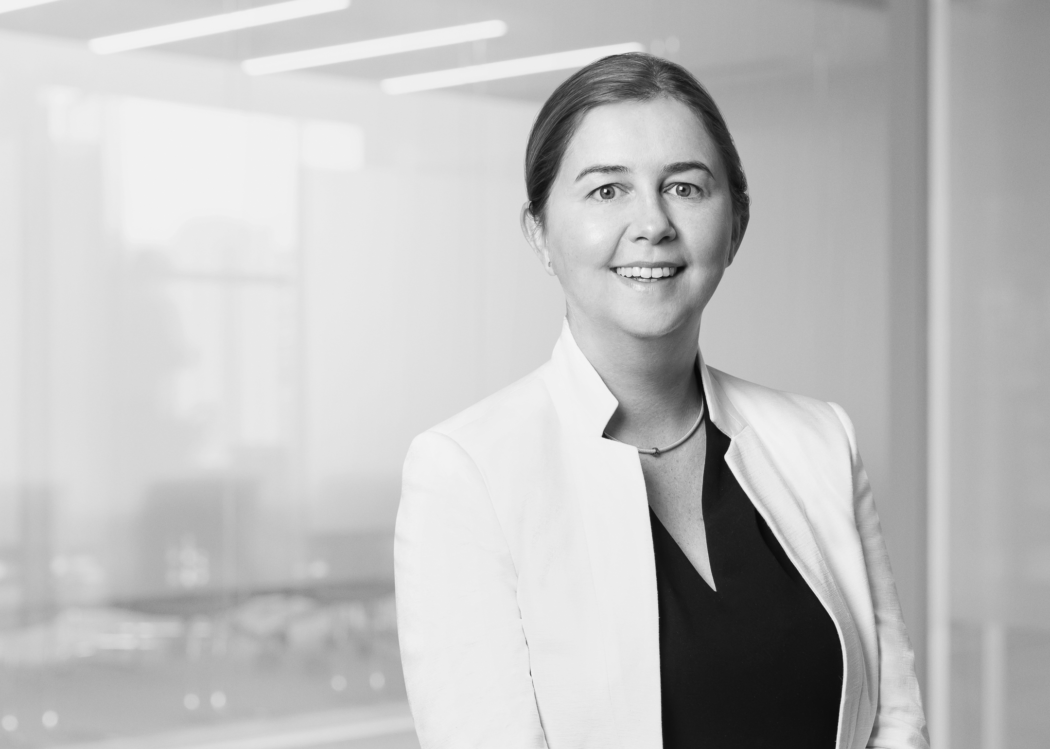 Emma Simmonds, Partner, Financial Restructuring | Akin, Elite Global ...